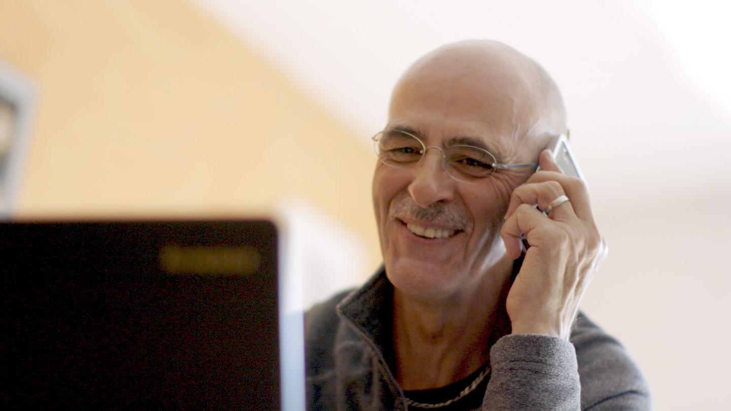 How Do Cochlear Hearing Implants Work? | Cochlear